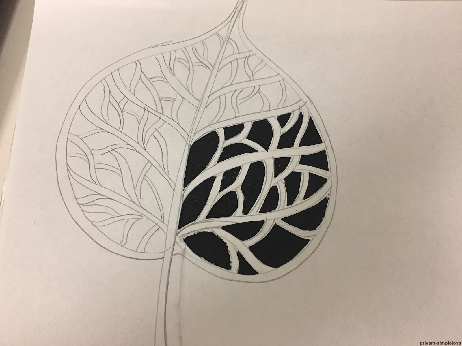 SimpleJoys: Paper Cut Leaf