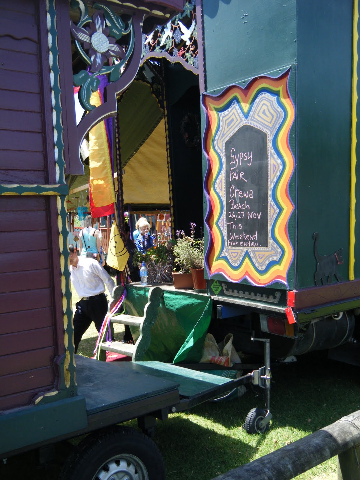 Nonnie's Blog: Gypsy Fair at Orewa (North of Auckland, New Zealand)