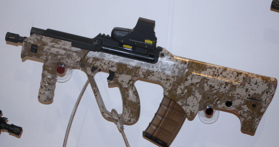 Shooting Stuff UK: LIVE FIRE - Singapore's SAR 21