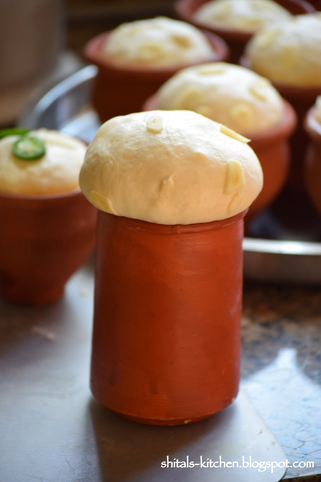 Shital's-Kitchen: Claypot Bread