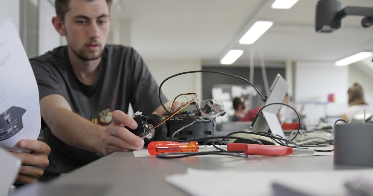 Global Seminars: Robot Competition