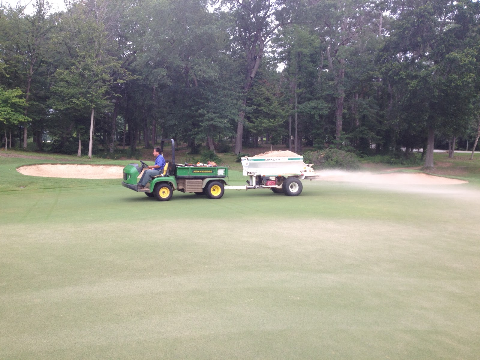 Hollytree Country Club Golf Course Maintenance: Greens Aerification