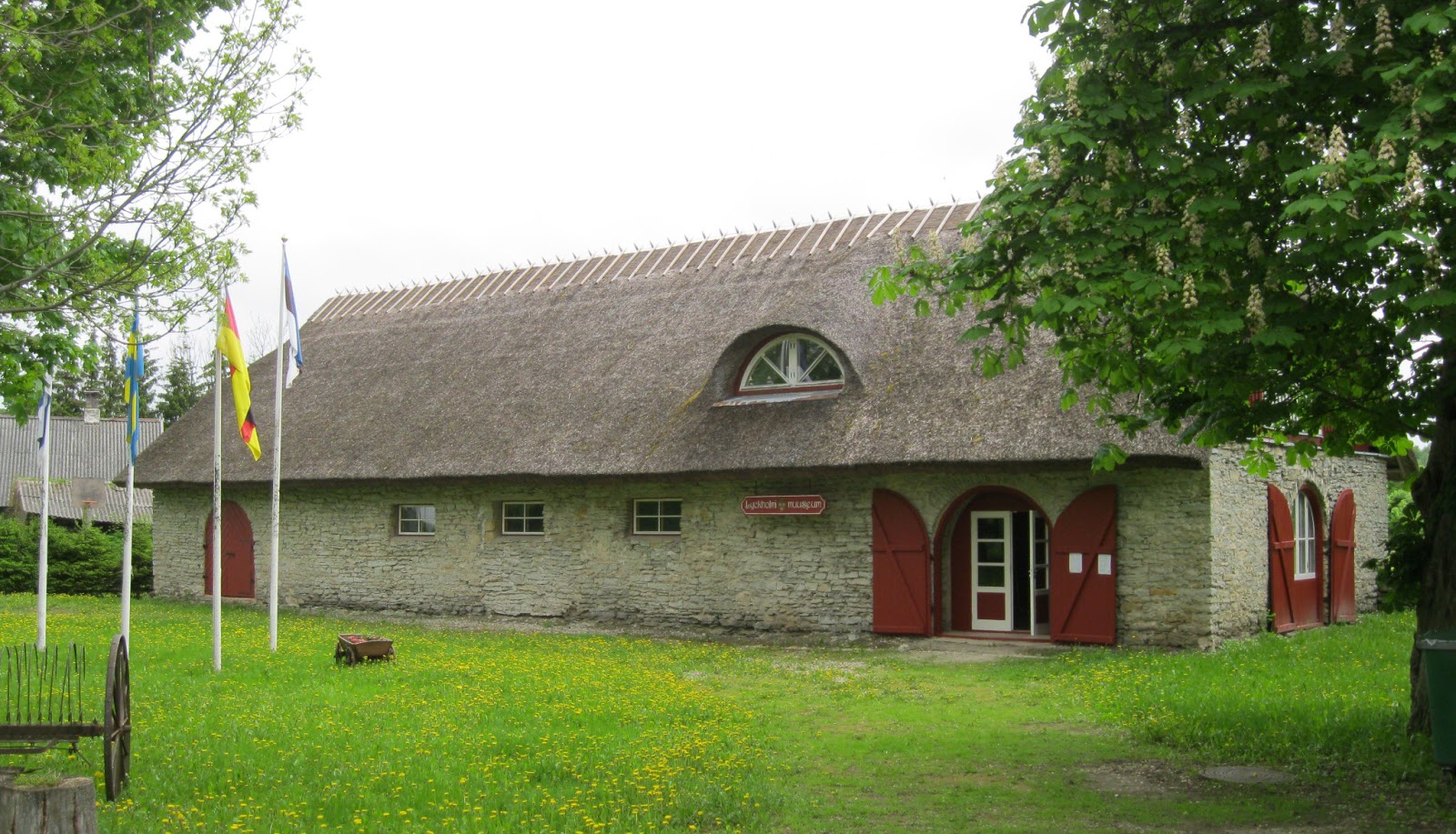 Kaponieeri: Saaren kartano ja Lyckholmi Muuseum