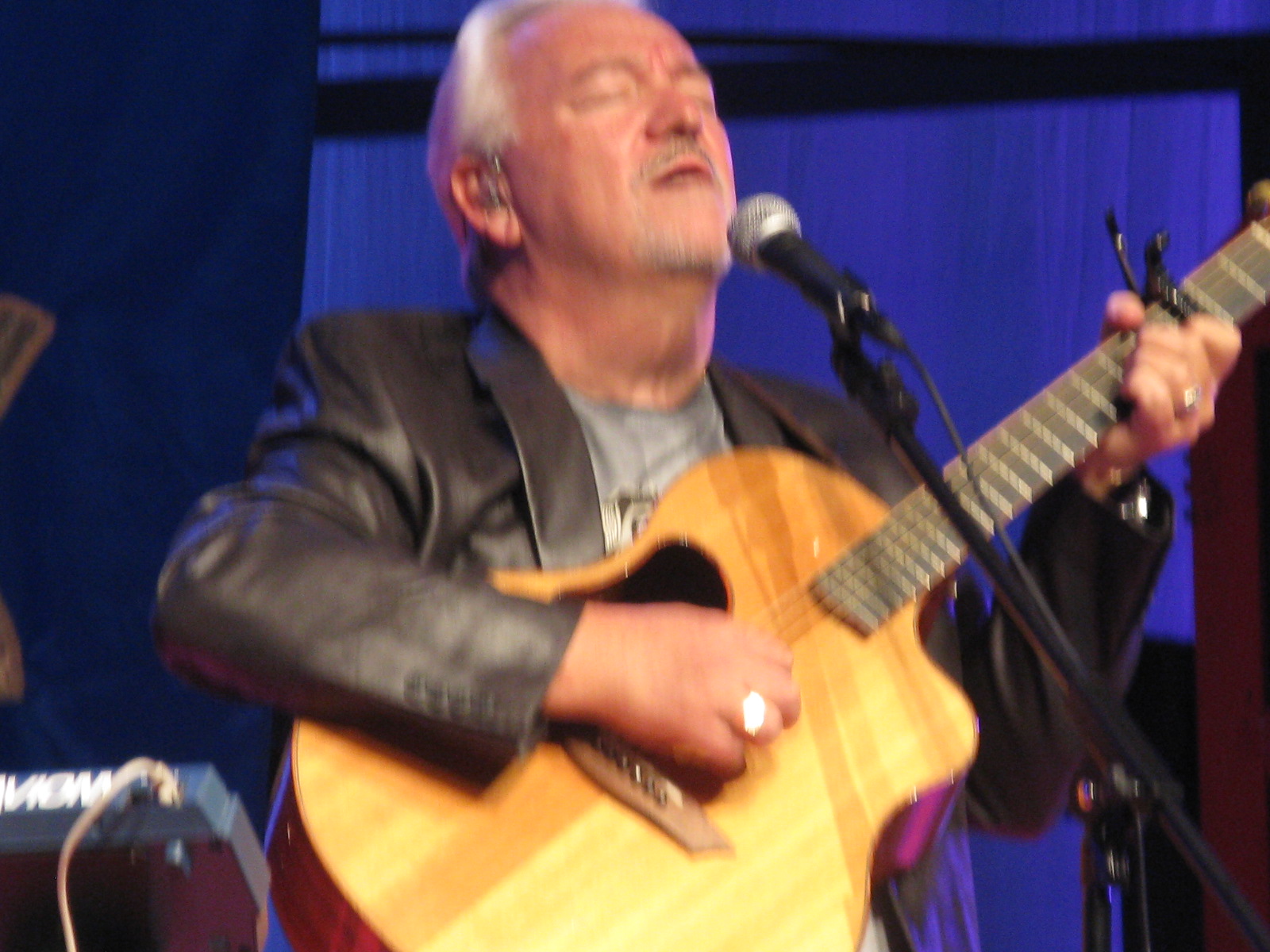 Love For His People: LoveMusic! Love For His People - Paul Wilbur ...