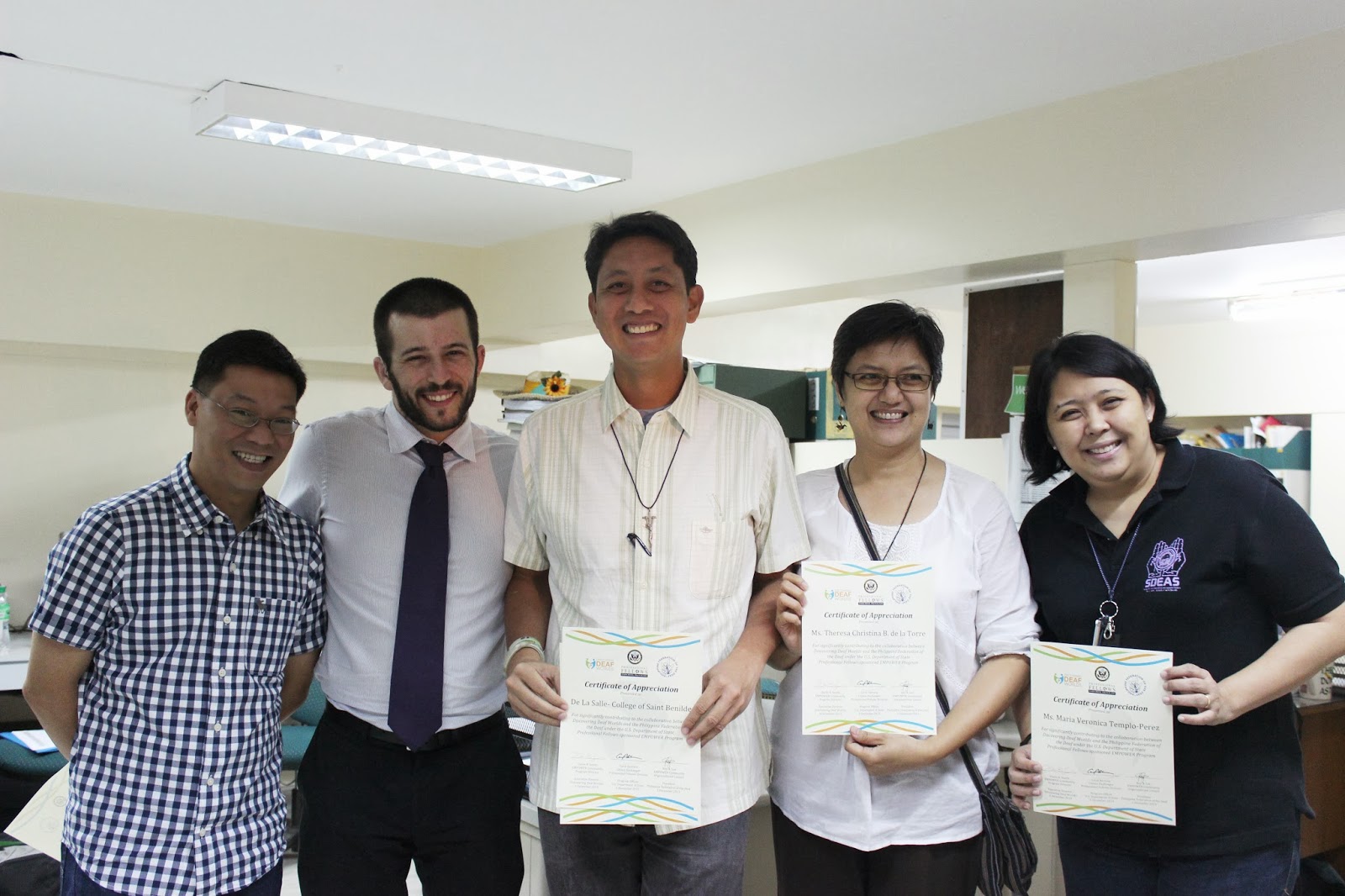 Deaf E-News: Discovering Deaf Worlds (DDW) visits DLS-CSB SDEAS and ...