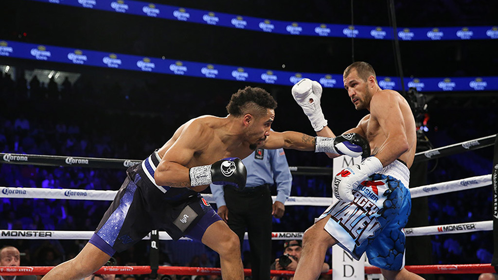 The Boxing Glove: June 2017