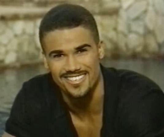 Loving Moore: SHEMAR MOORE Featured Photo 12/30