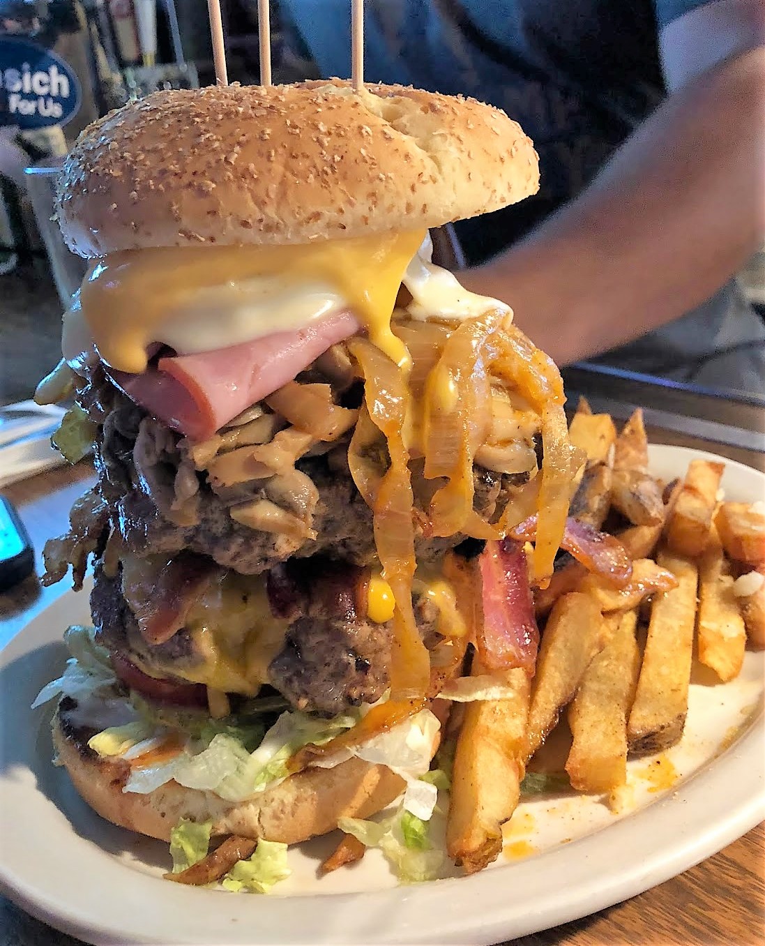 Bill Cianci's (Mostly) Burger Reviews: The Thurman Cafe - Columbus, Ohio