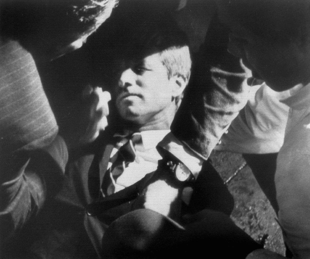 MARIO SZICHMAN: “The Falling Man” de Richard Drew. La icónica imagen ...