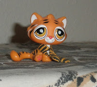 Collectomania: LPS Cats - Large