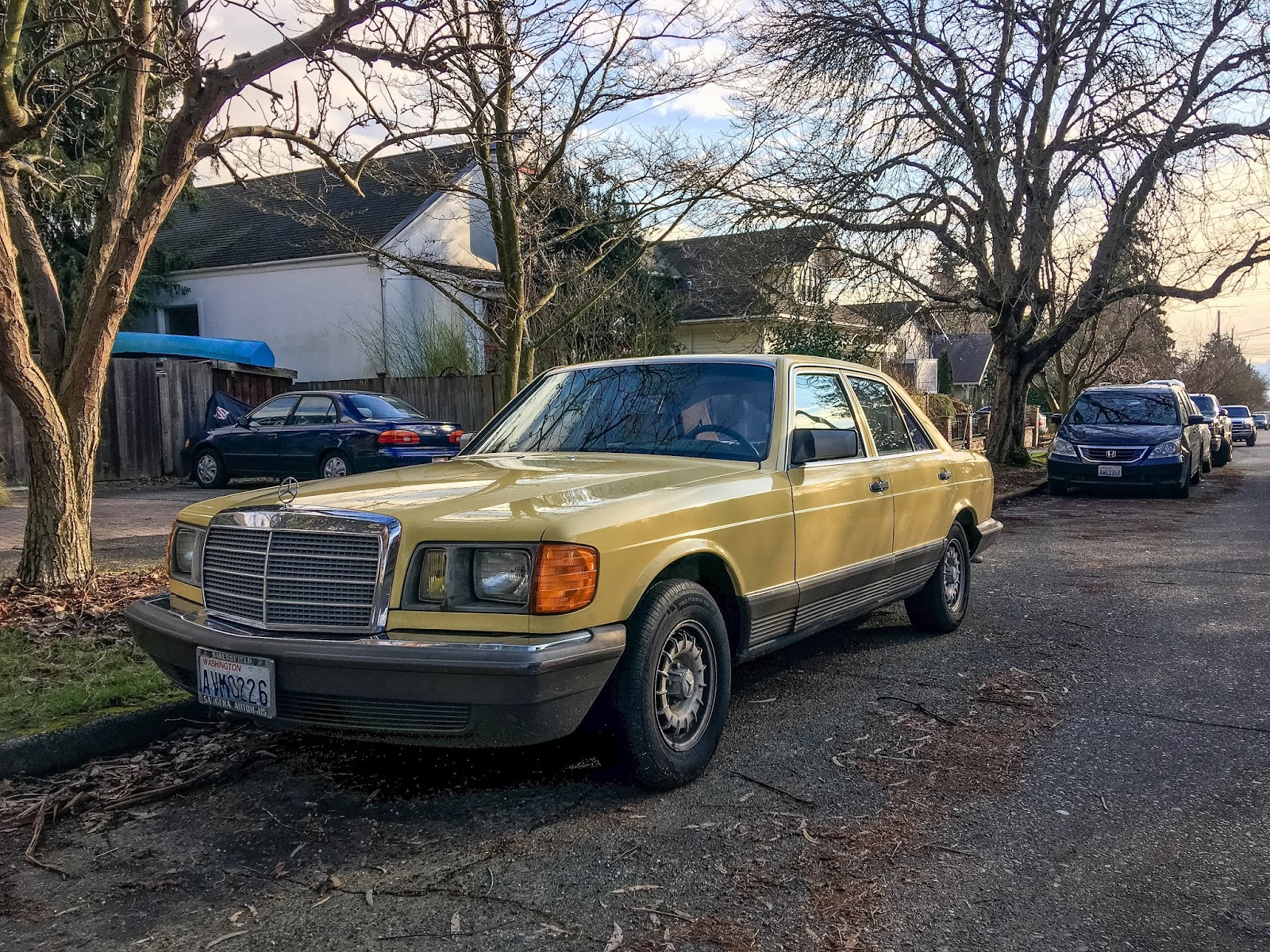 Seattle's Classics: 1983 Mercedes W126 300SD