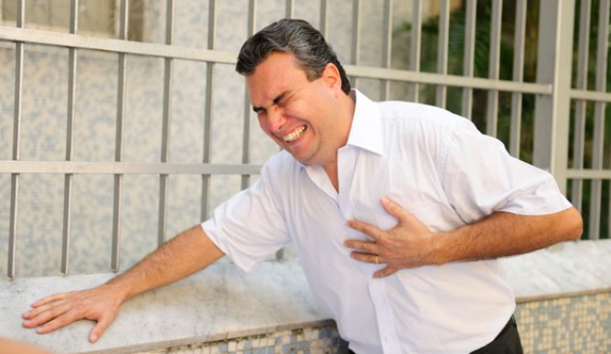 Enam Penyebab Sakit di Ulu Hati dan Tips Mengatasinya - LINTAS KABAR