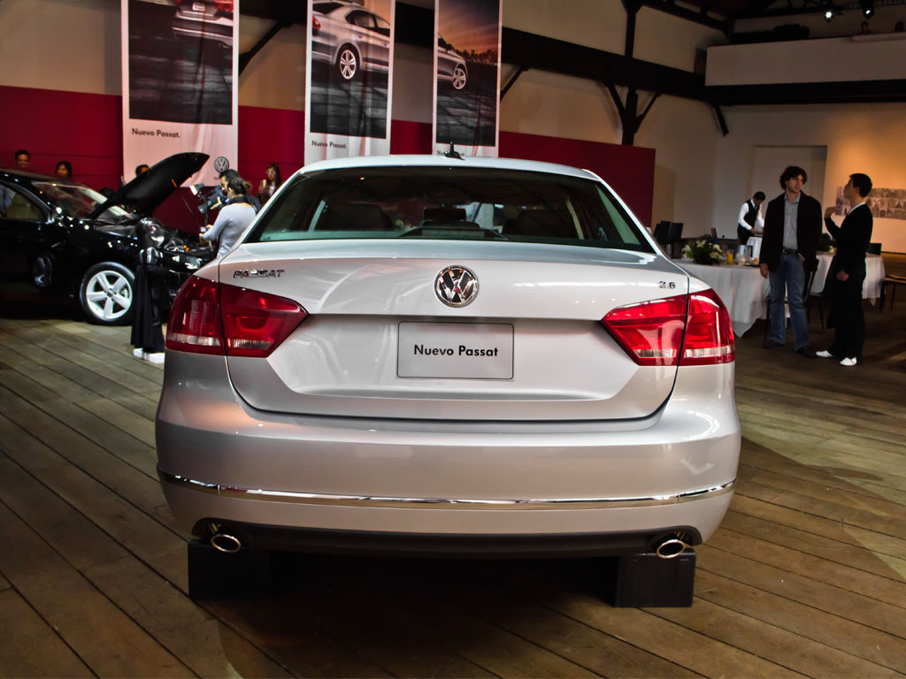 Autos: Volkswagen Passat 2012 llega a México desde 299,900 pesos
