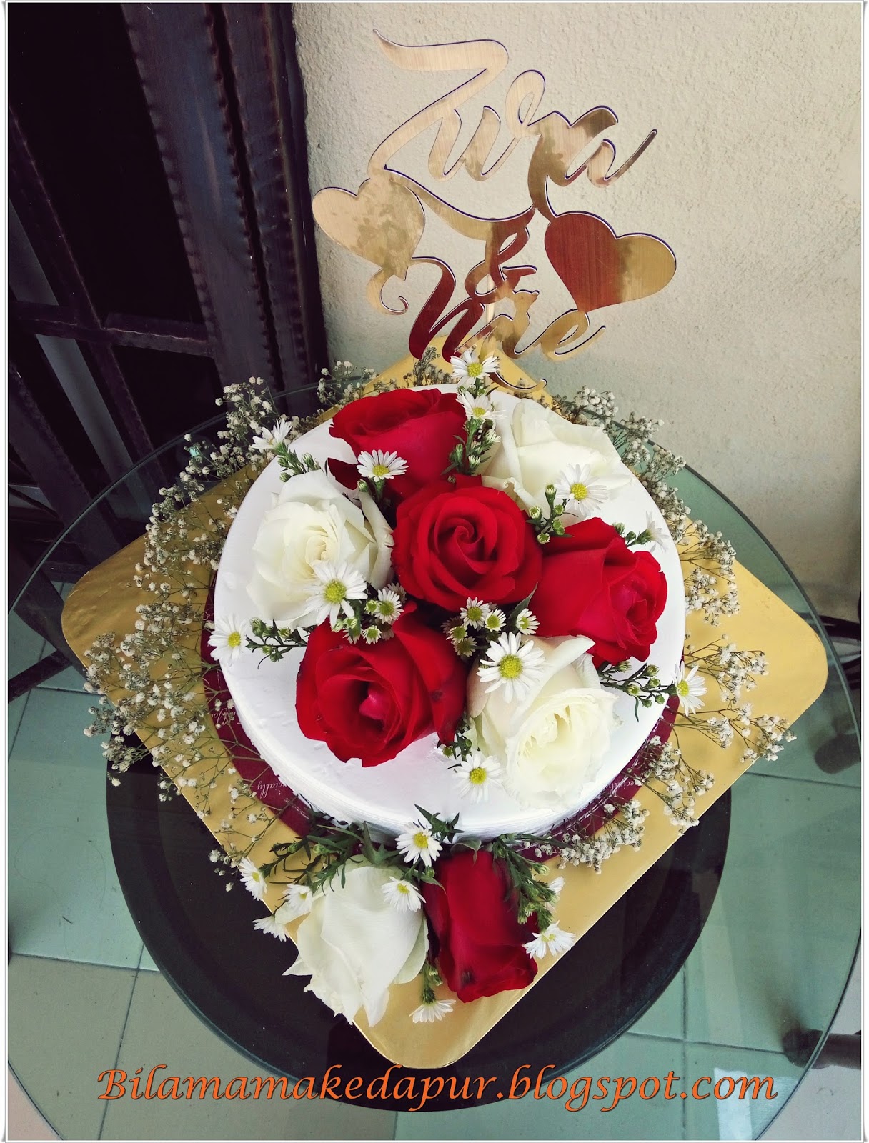 Bila Mama Ke Dapur: Kek Perkahwinan tema merah putih