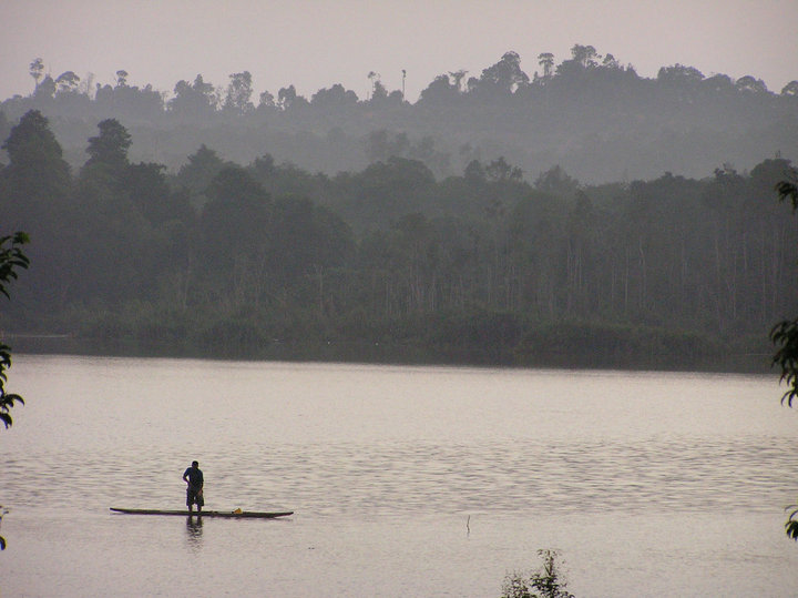 The Legend of Tasik Chini: April 2014