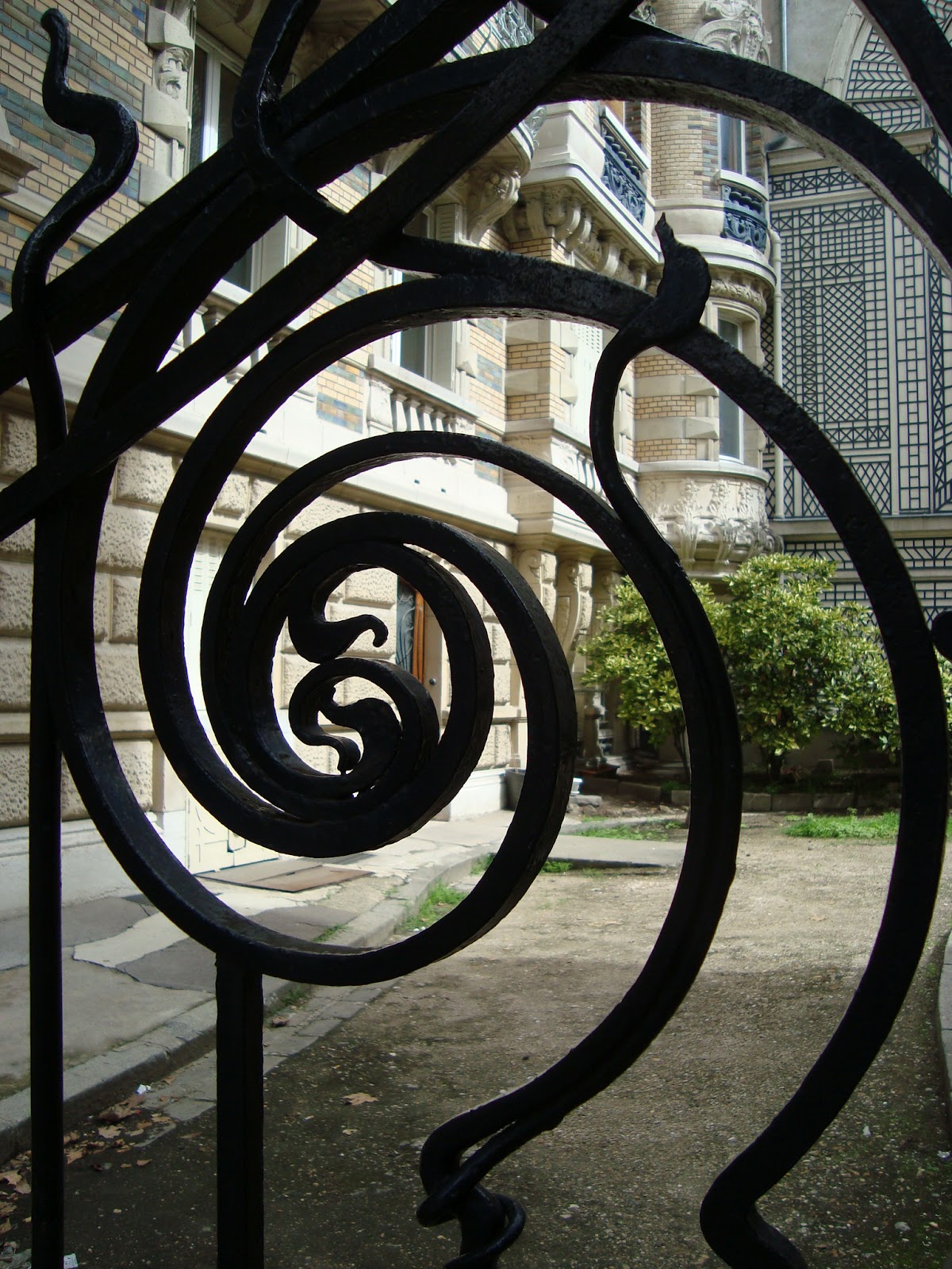 Paseos Art Nouveau: 3, square Rapp, Paris VIIè, Jules Lavirotte, 1989-90