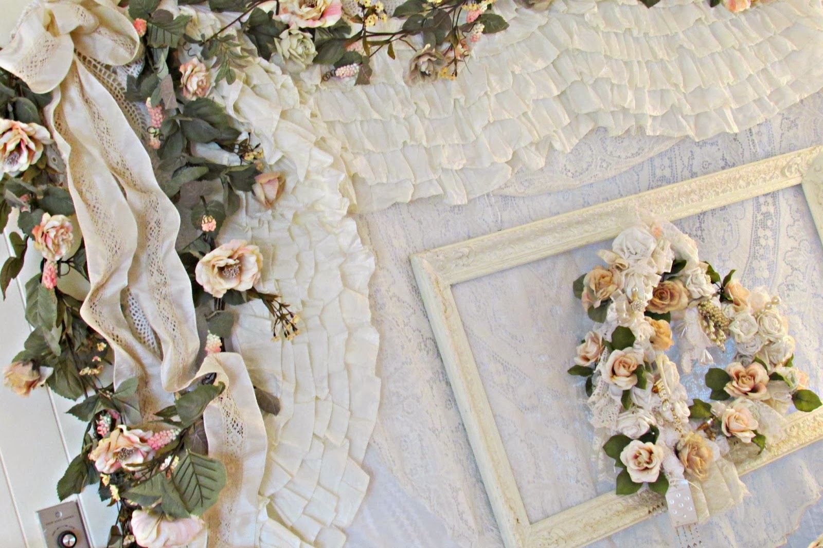 Penny's Vintage Home: Ruffle & Lace Wall