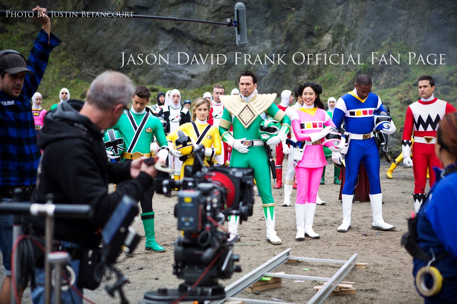 Power Rangers Super Megaforce - Jason David Frank posta fotos de filmagem