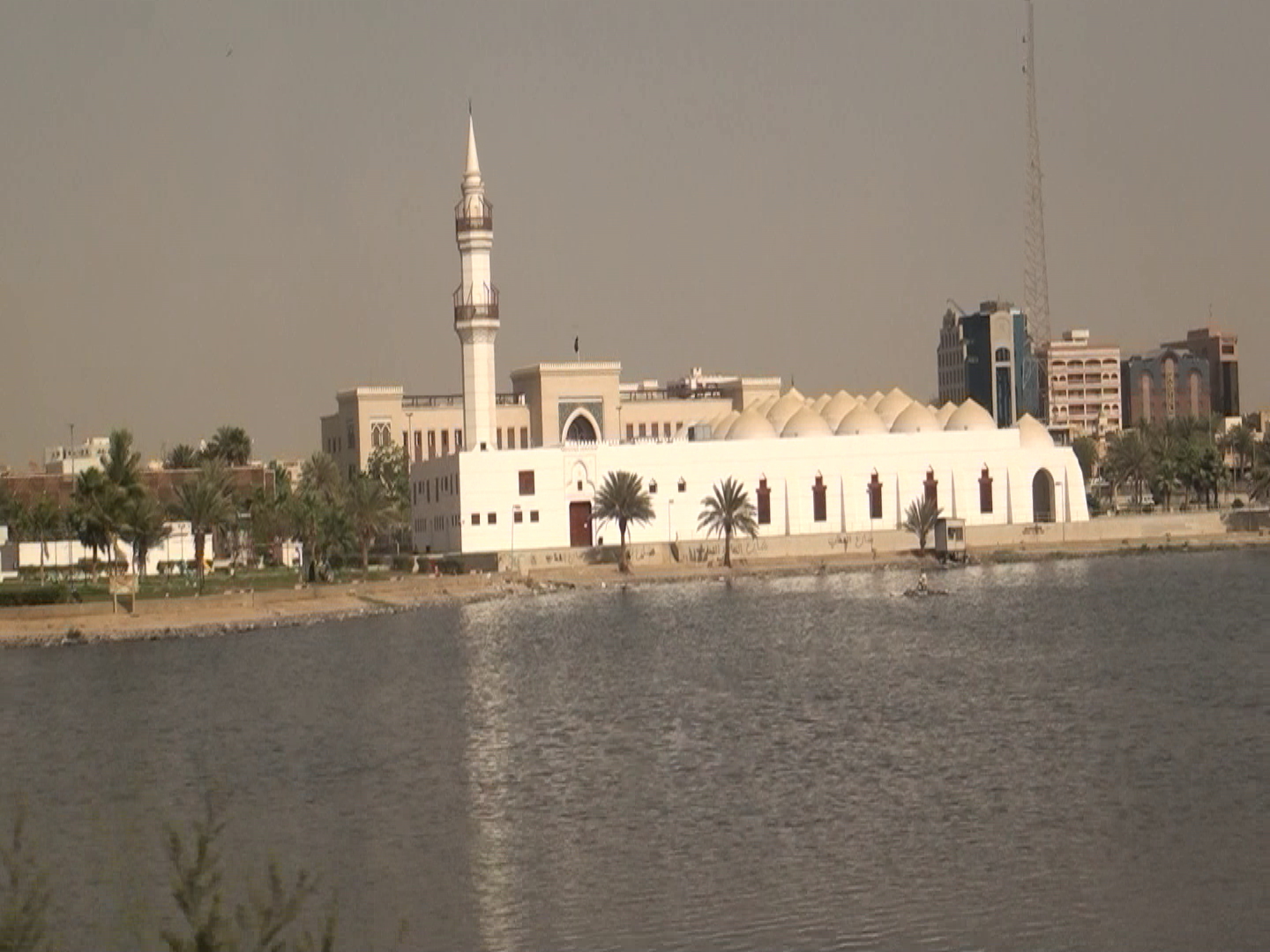Masjid Qisas, eksekusi pancung pelaku kejahatan. ~ HAJI DAN UMRAH