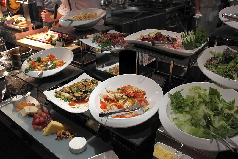 Purple Taste: Café 2000 @ M Hotel