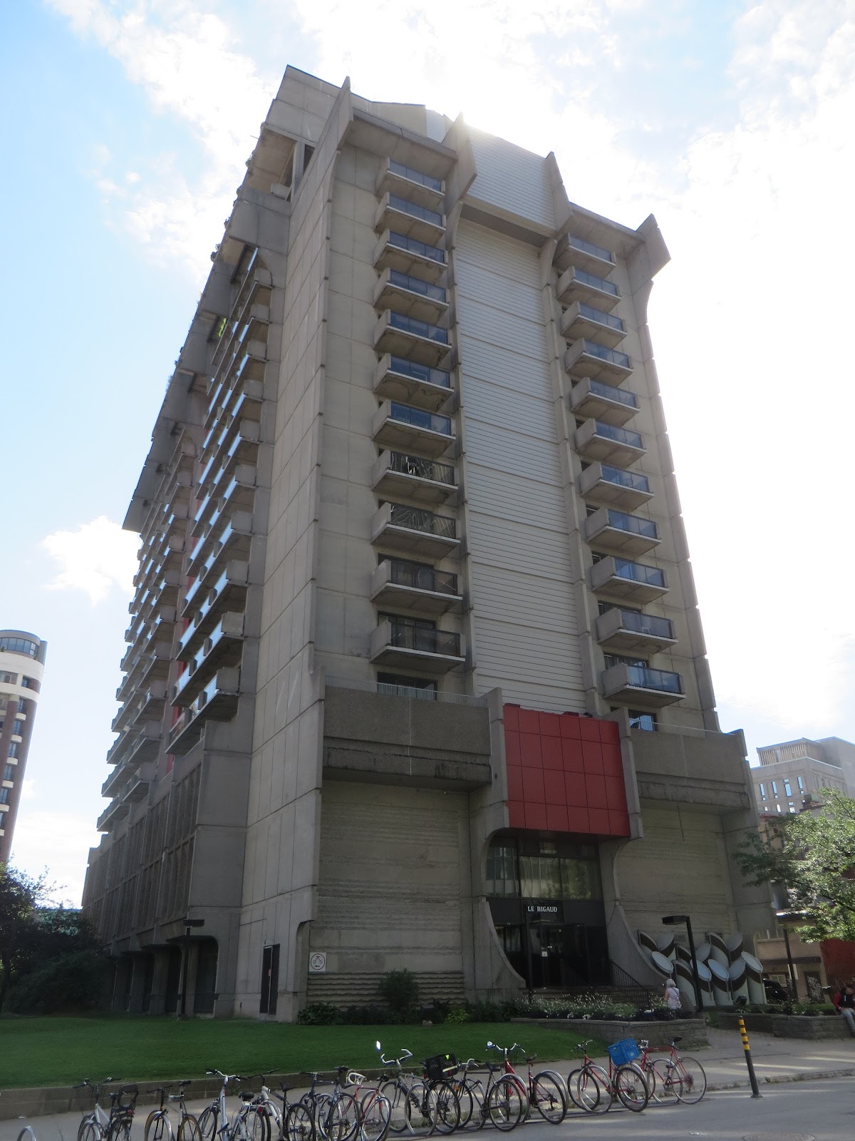 EntreVoir: Le Rigaud - 1976