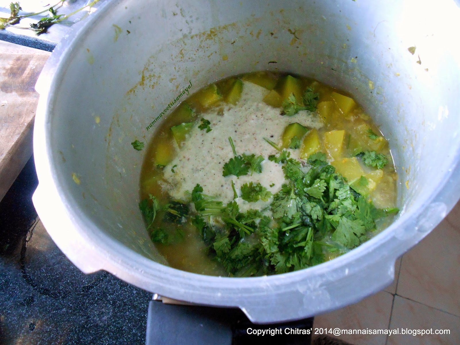 kalakkalsamayal: Parangikkai Pinju Koottu - Tender Yellow Pumpkin Lentil