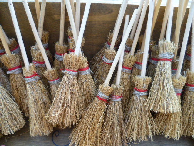 Grethilde: Bezems binden en meer...