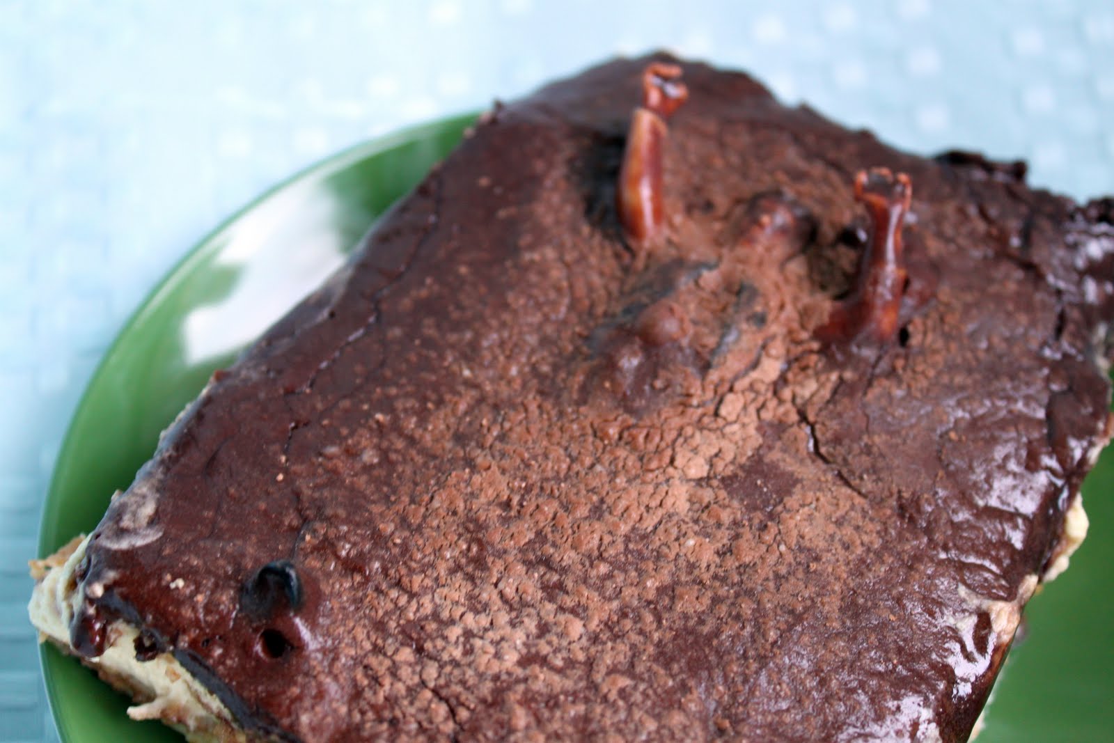 Clutzy Cooking: Han-Clair Carbonite Cake