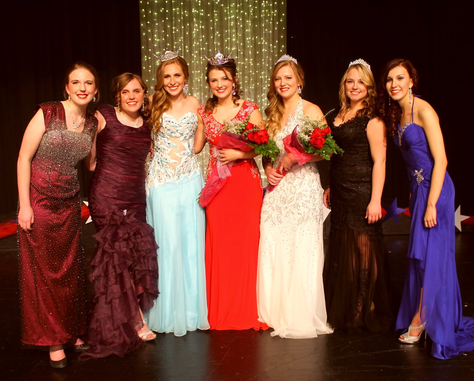 The Payson Chronicle : Savanna Gillies Crowned Miss Santaquin 2015