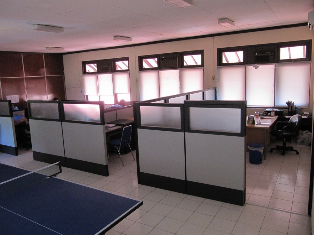 Knockdown Office Cubicle Divider Partition - Furniture Semarang | Sekat ...