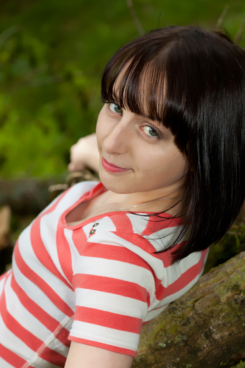 Perfectlypetite: Tall trees, and slinky poles, New Petite model picks ...