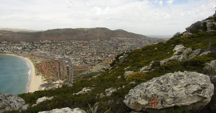 Trappieskop Spitskop Slangkop hiking among flowers