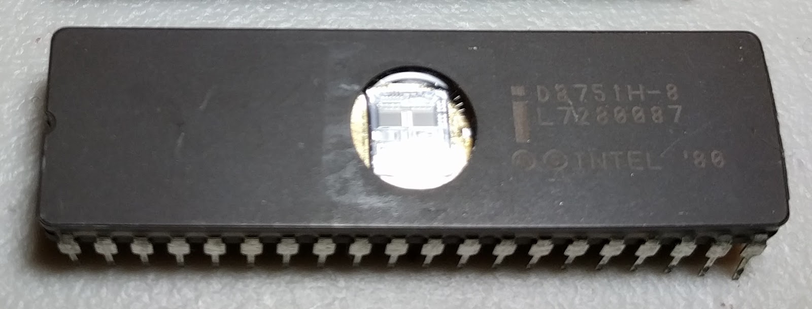 CAPS0ff: 8751 close shave