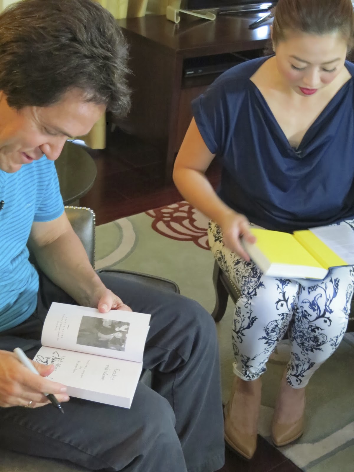 Reading Tsinoy : Lyn Ching Writes: My Thursday with Mitch Albom