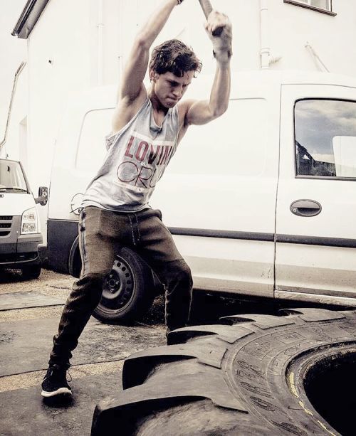 Tom Holland Spiderman Workout & Diet | Muscle world