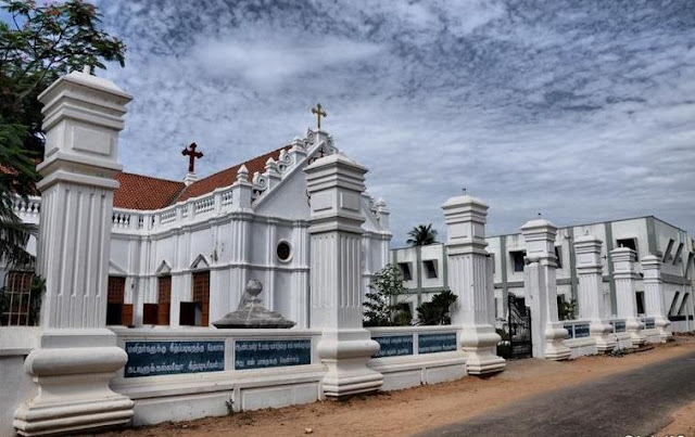 Tamilnadu Tourism: New Jerusalem Church, Tharangampadi, Nagapattinam