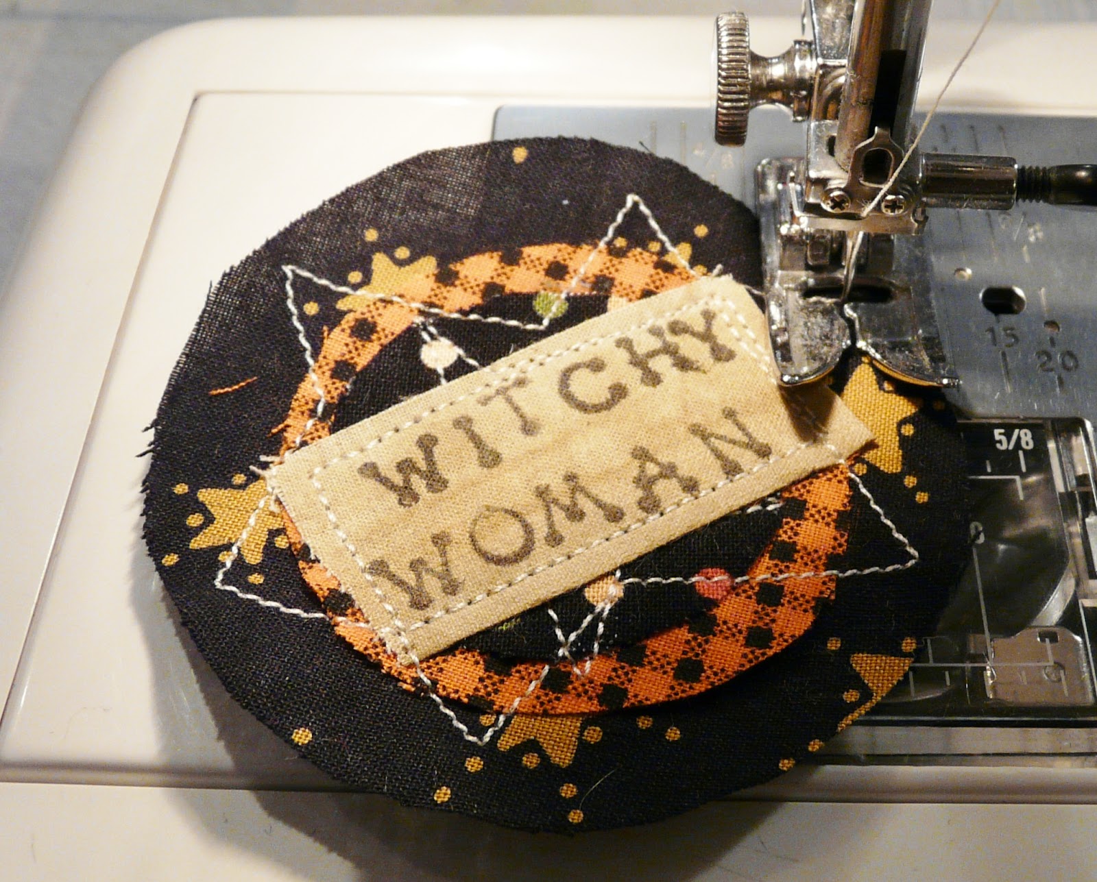 Hudson's Holidays - Designer Shirley Hudson: Scrappy Fabric Circle Pins ...