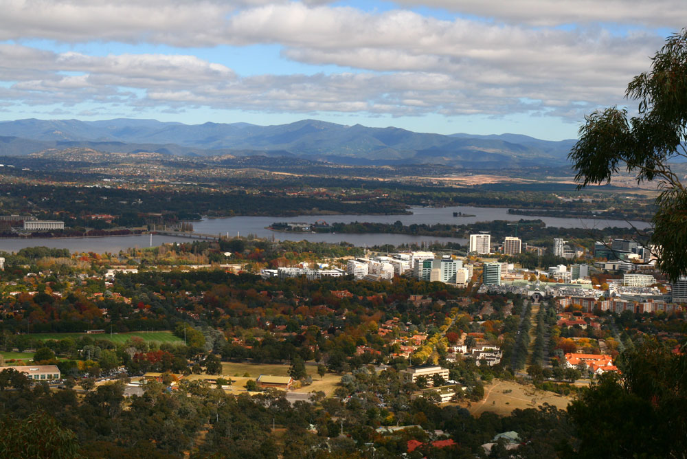 Bongbong's Adventures in Oz: the 'oz experience' - to canberra, nsw