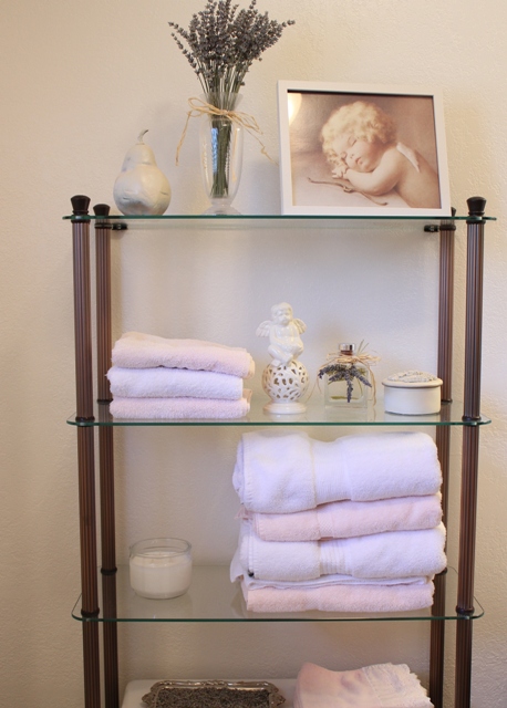 My Cozy Corner: ~Angel Bathroom and Begonias~