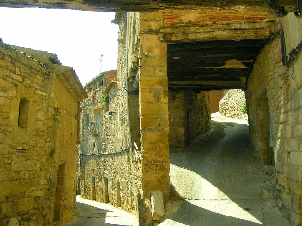 Viajes en Autocaravana con Anthercas: Cataluña Medieval