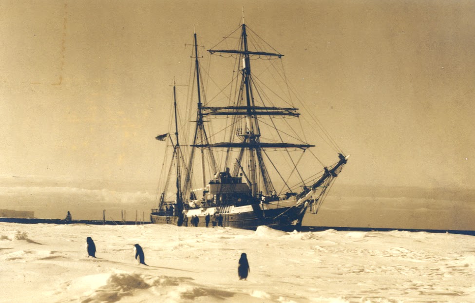 Hampton Roads Naval Museum: August 2013