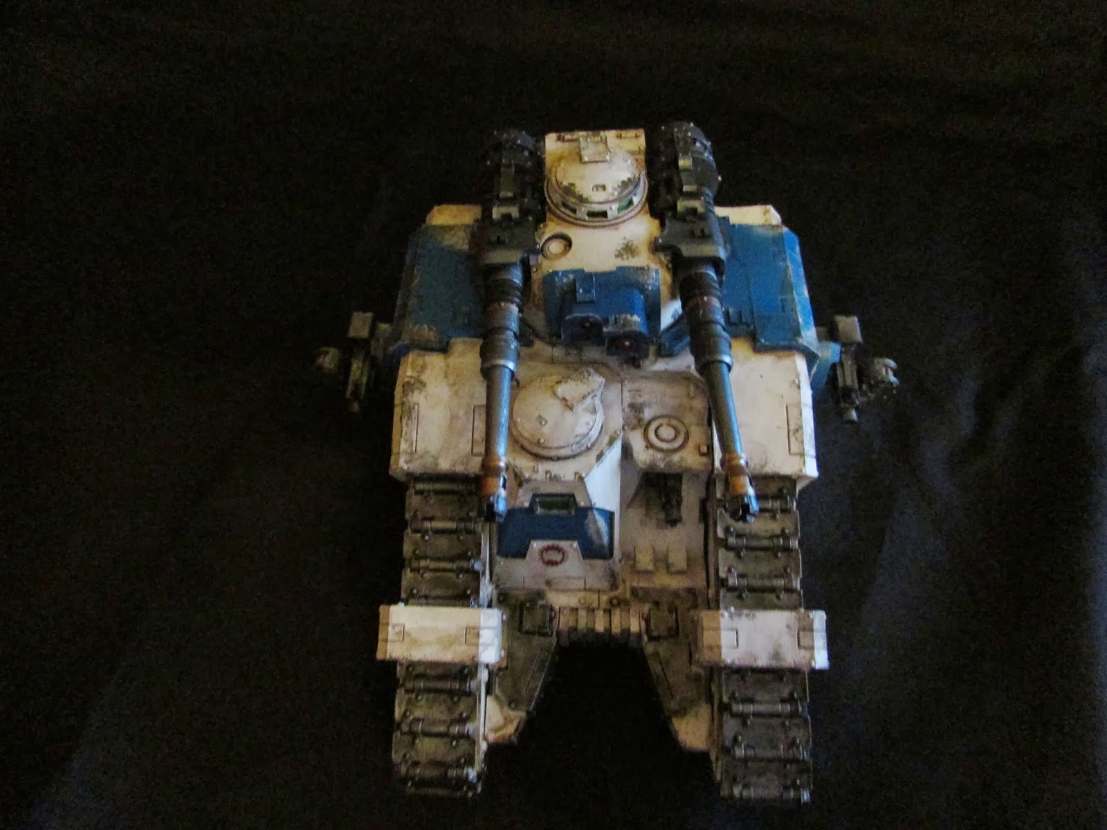 Grumpy Wargamer: World Eaters Sicaran Battle Tank.
