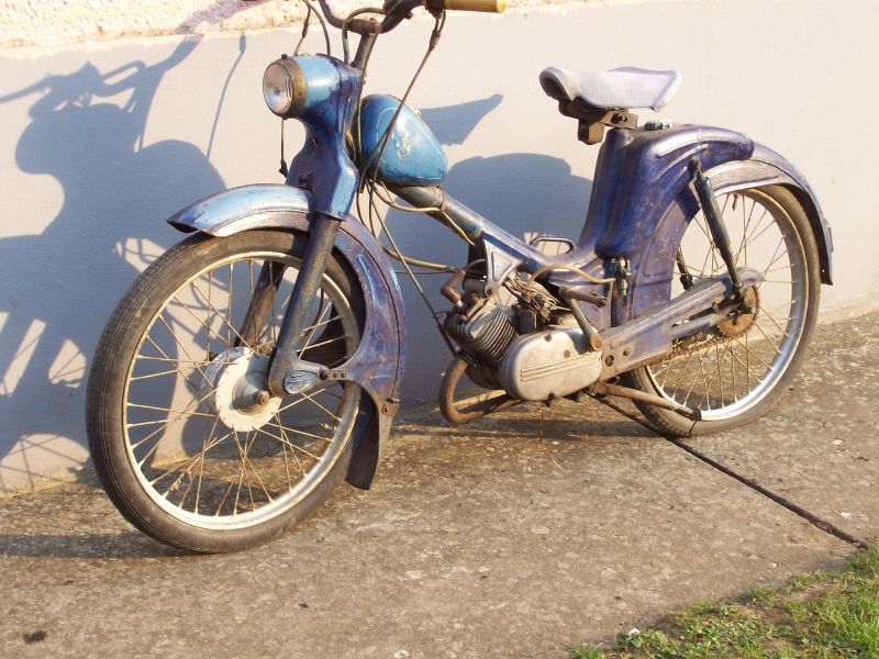 TÖRTÉNELMI KALEIDOSZKÓP...: Berva (moped) / Folytatás a posztban