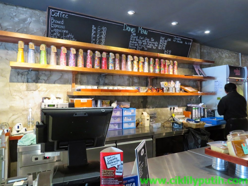 CikLilyPutih The Lifestyle Blogger: Mari D.I.Y Deco Kek Di Cake Sense, TTDI