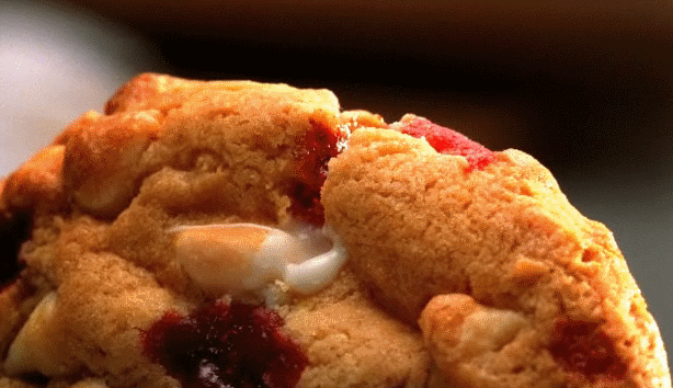 Baking in Sunshine: Raspberry Cheesecake Cookies