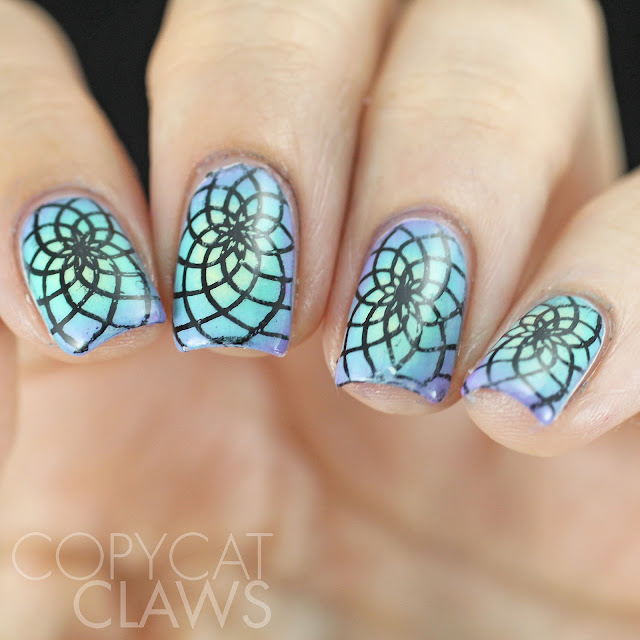 Copycat Claws: Sunday Stamping - Over A Radial Gradient