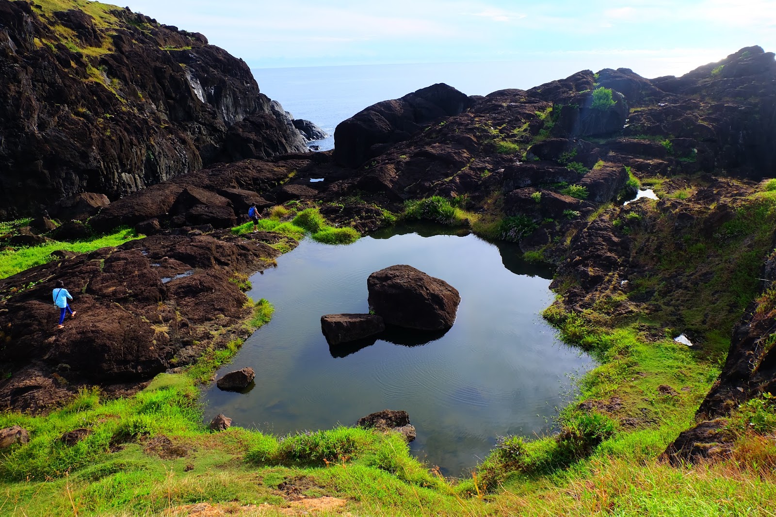 A Day Trip to Binurong Point, Catanduanes - From The Highest Peak to ...