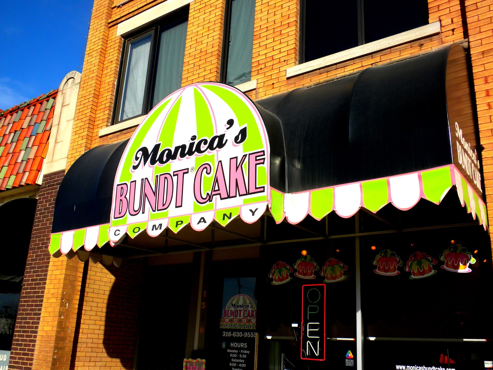 I've Gotta Guy: Monica's Bundt Cake Co.