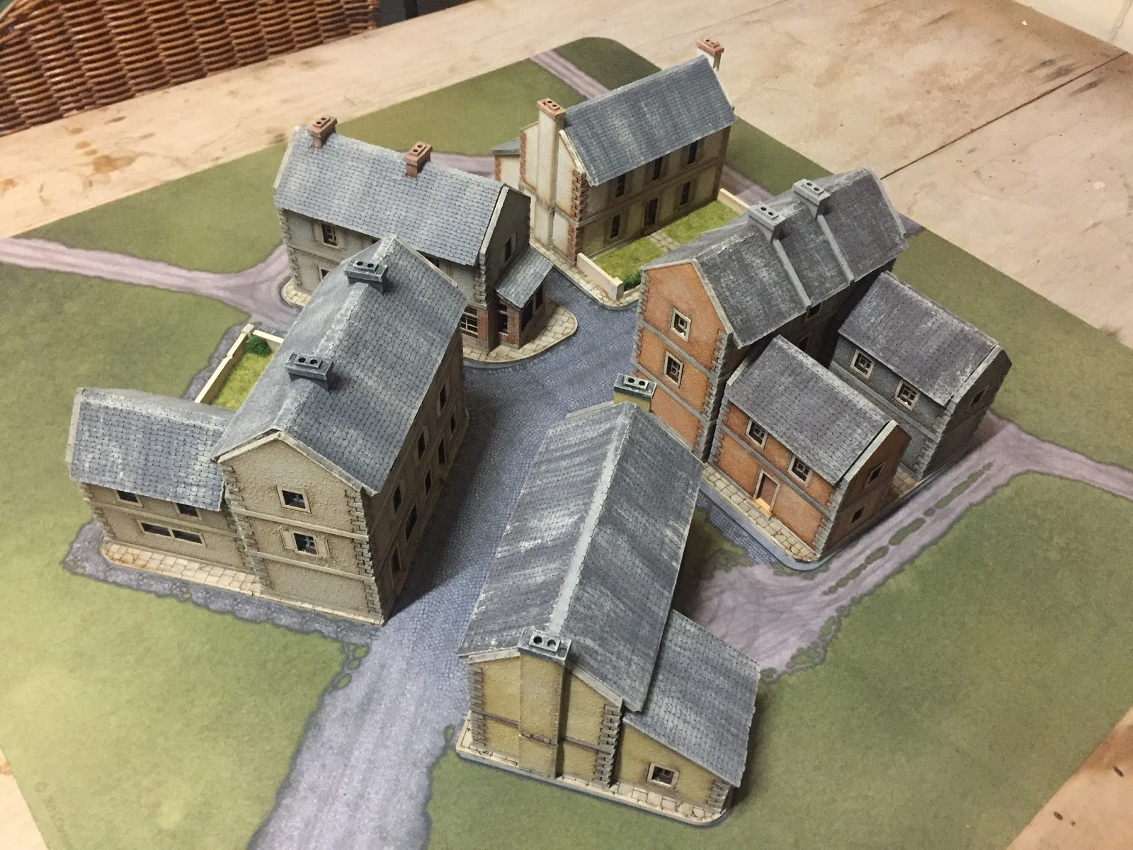 This Life in Lead: Crescent Root 15mm World War II Buildings