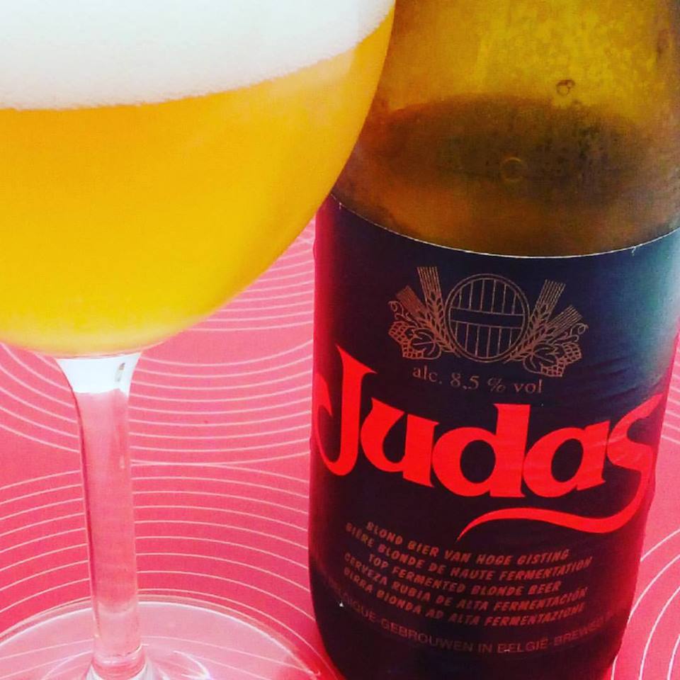 Judas a traición, la cerveza que oculta su poder bajo un aspecto amable